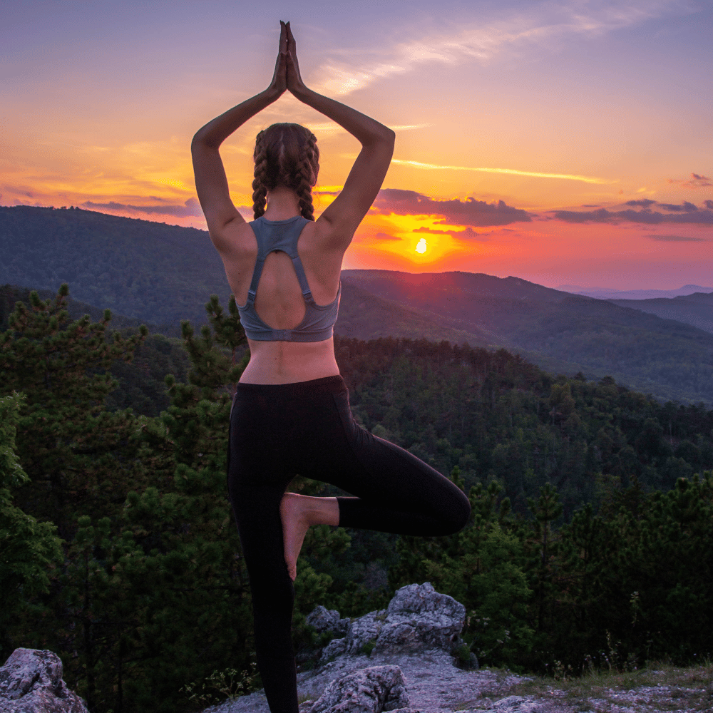 How to Choose the BEST Yoga Tops for Your Next Session